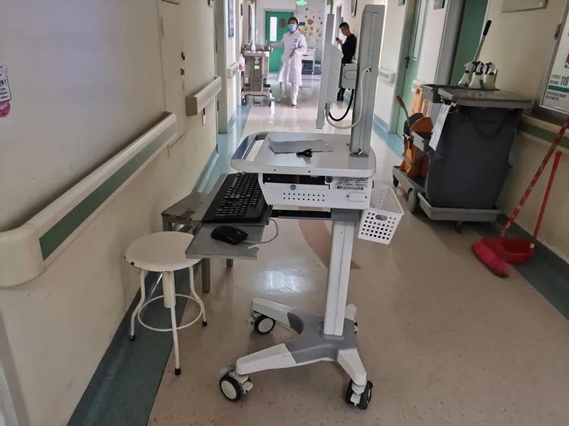 Example of use: Application of mobile patient rounds carts in hospitals ...